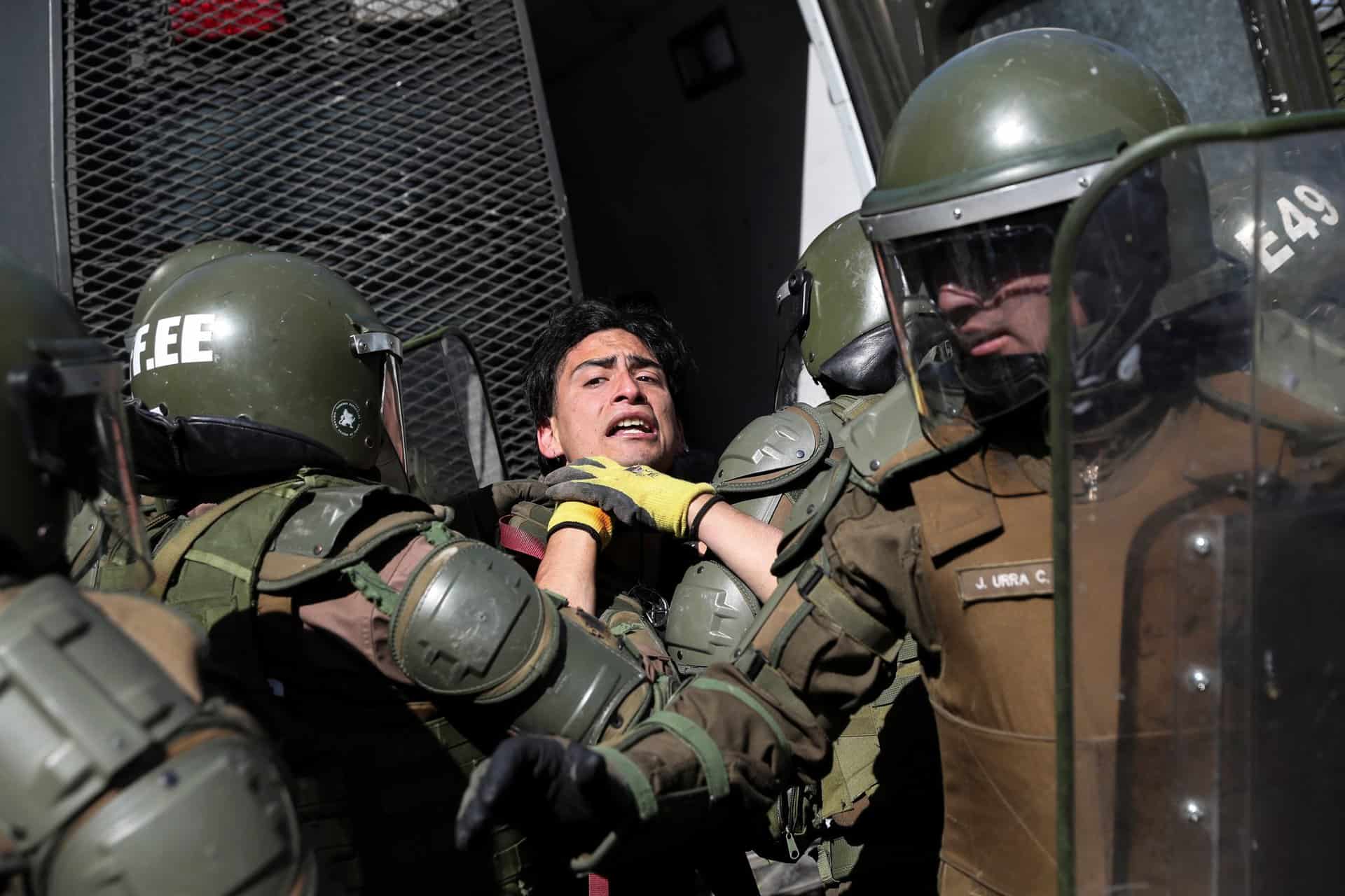 Repressão no Chile: Estupros, desaparecidos e mutilados - Diário Causa ...