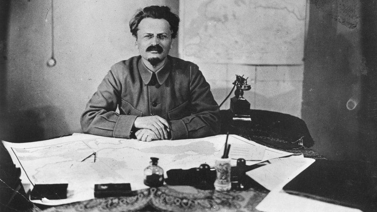 Trótski: O que é o fascismo? - Diário Causa Operária