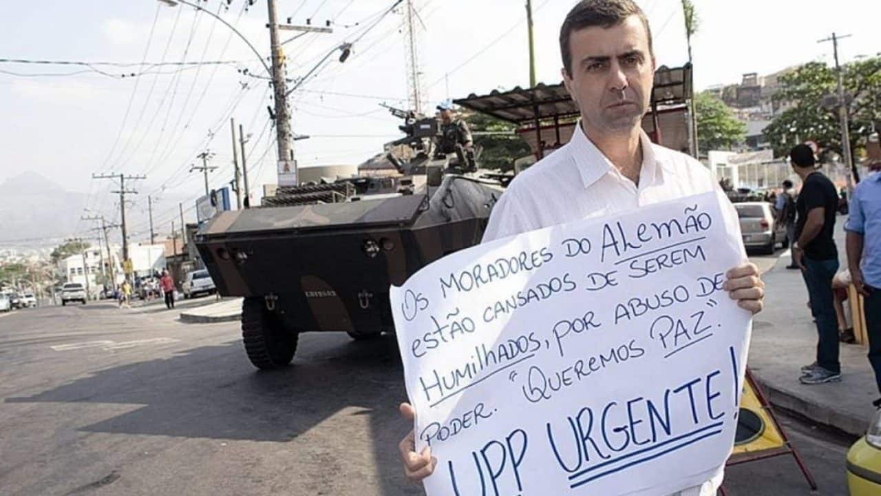 Marcelo Freixo não cansa de defender a polícia contra o povo - Diário ...