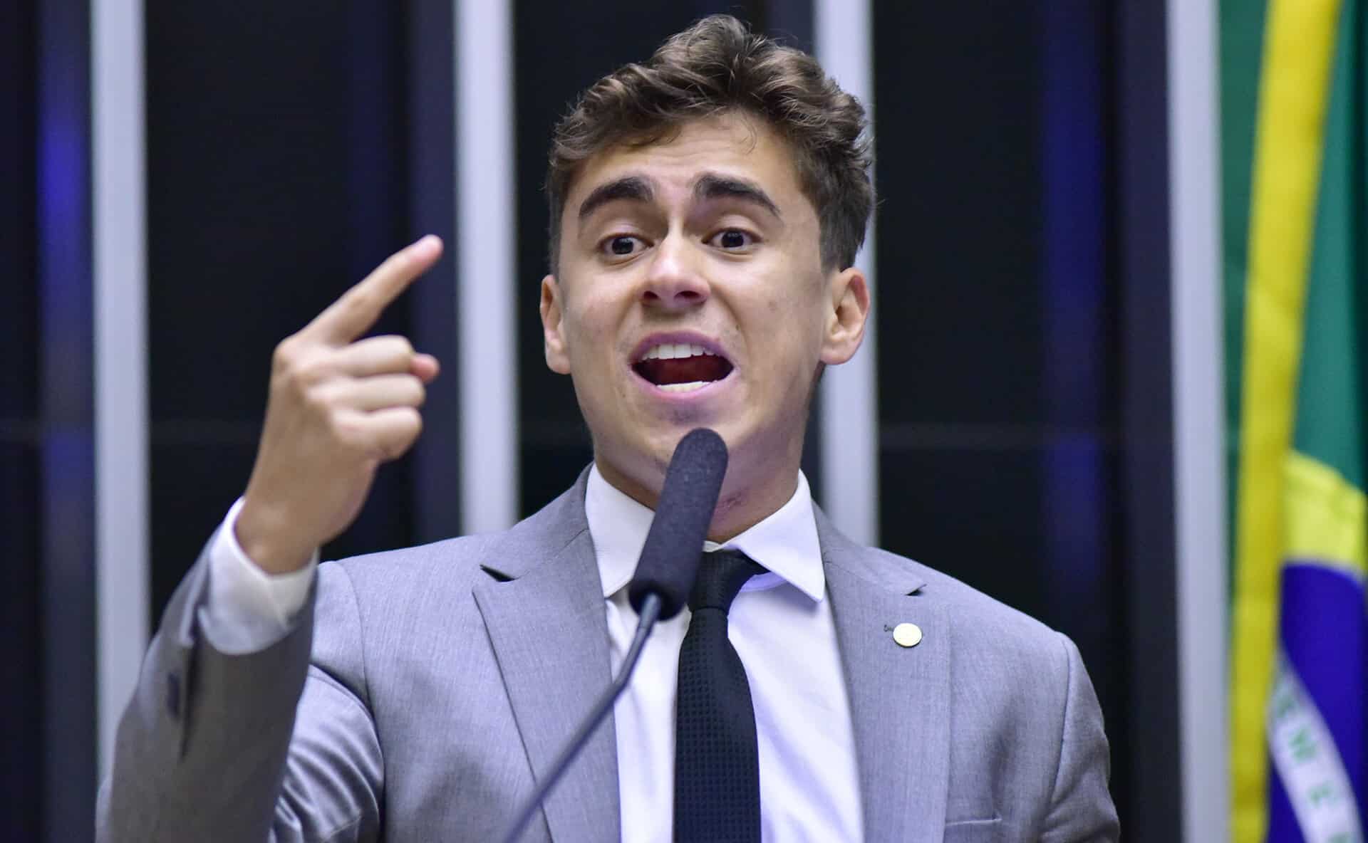 Se chamar político de 'ladrão' der cadeia, Brasil todo vai preso ...
