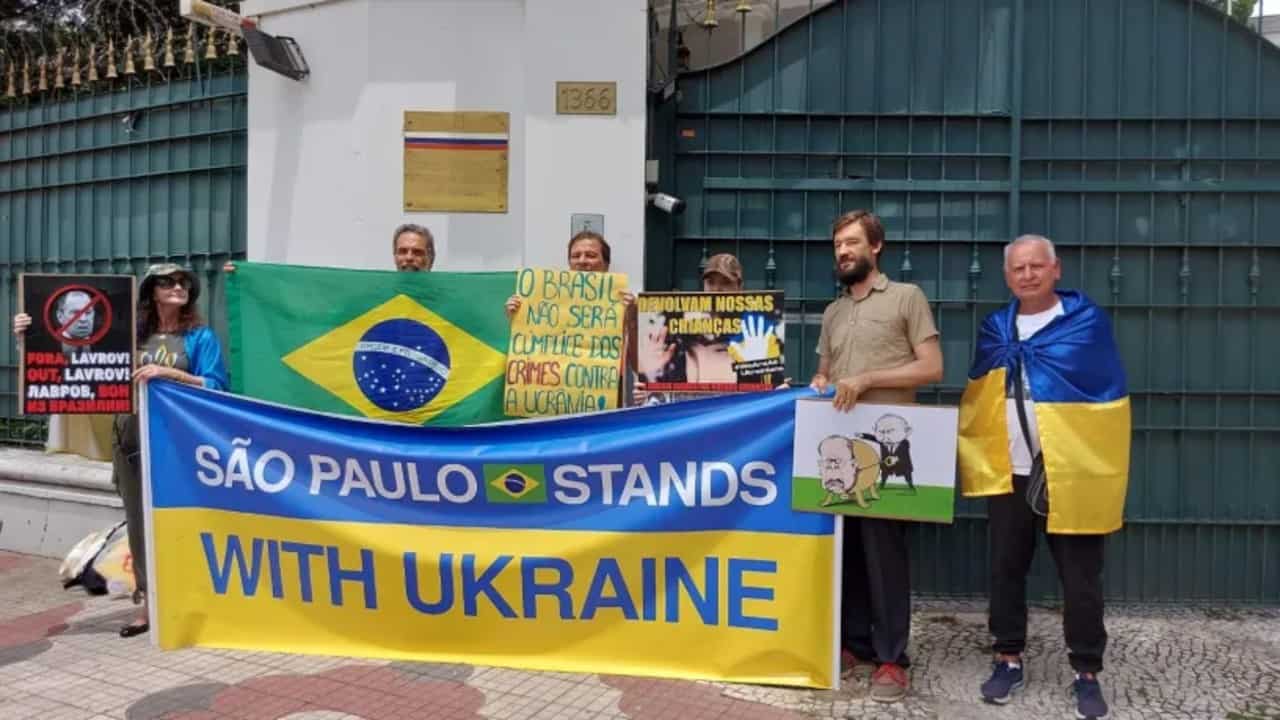 PSTU leva seu velho ‘Fora Todos’ para a política internacional - Diário ...