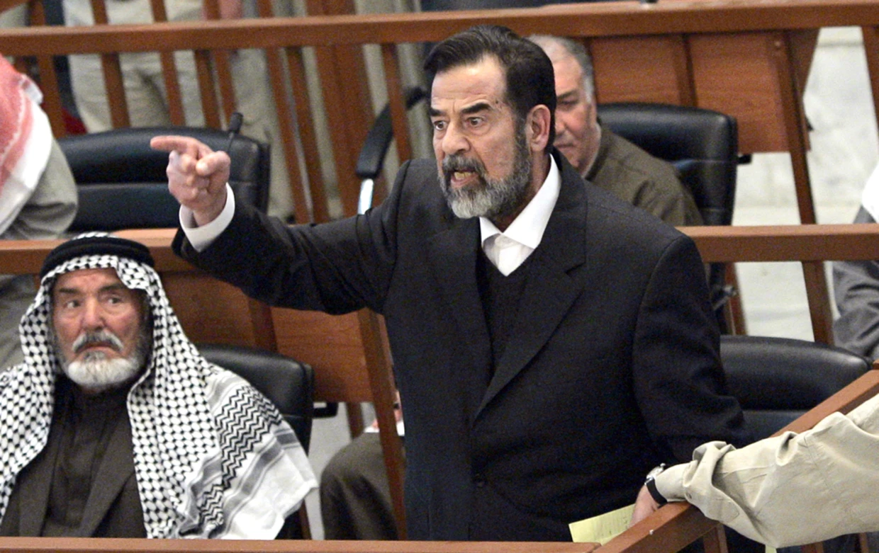 19/10/2005: começa o julgamento farsa de Sadam Hussein - Diário Causa ...
