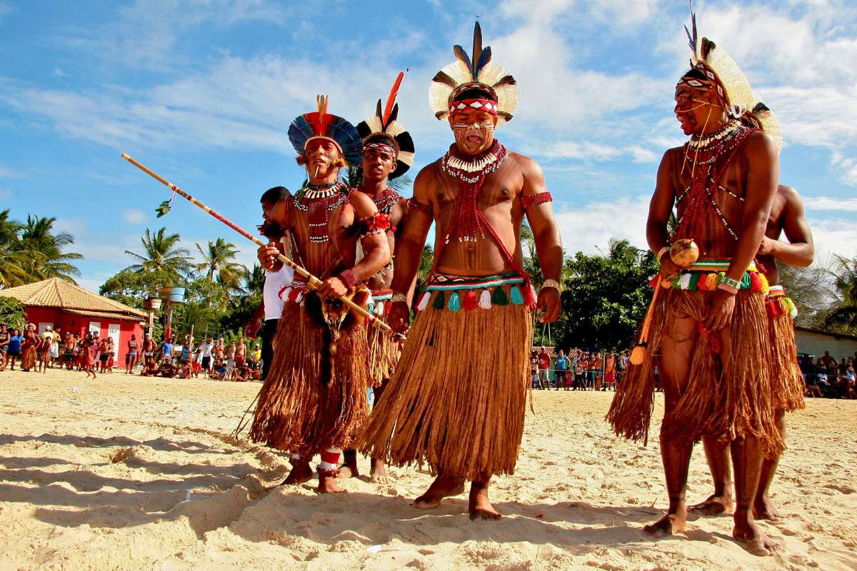 Índios armados defendem Terra Indígena Nonoai de invasores - Diário ...